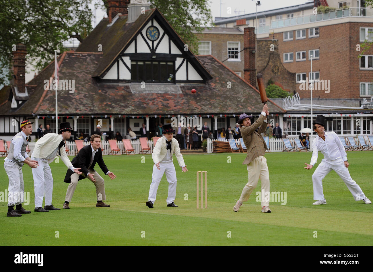 Cricket in vincent square -Fotos und -Bildmaterial in hoher Auflösung ...