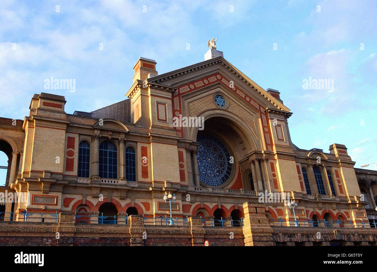 Alexandra holz -Fotos und -Bildmaterial in hoher Auflösung – Alamy