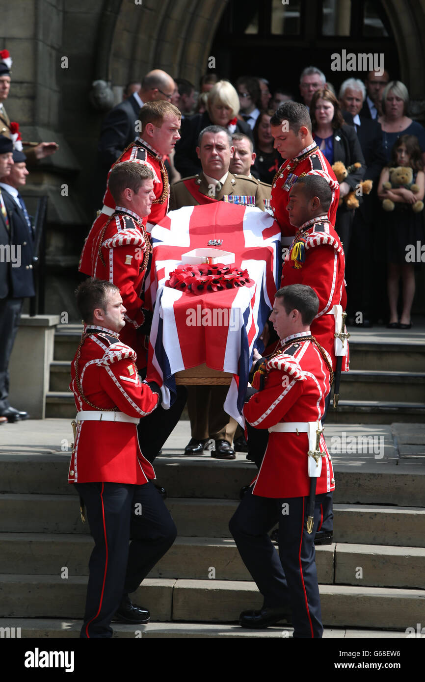Lee rigby funeral -Fotos und -Bildmaterial in hoher Auflösung – Alamy
