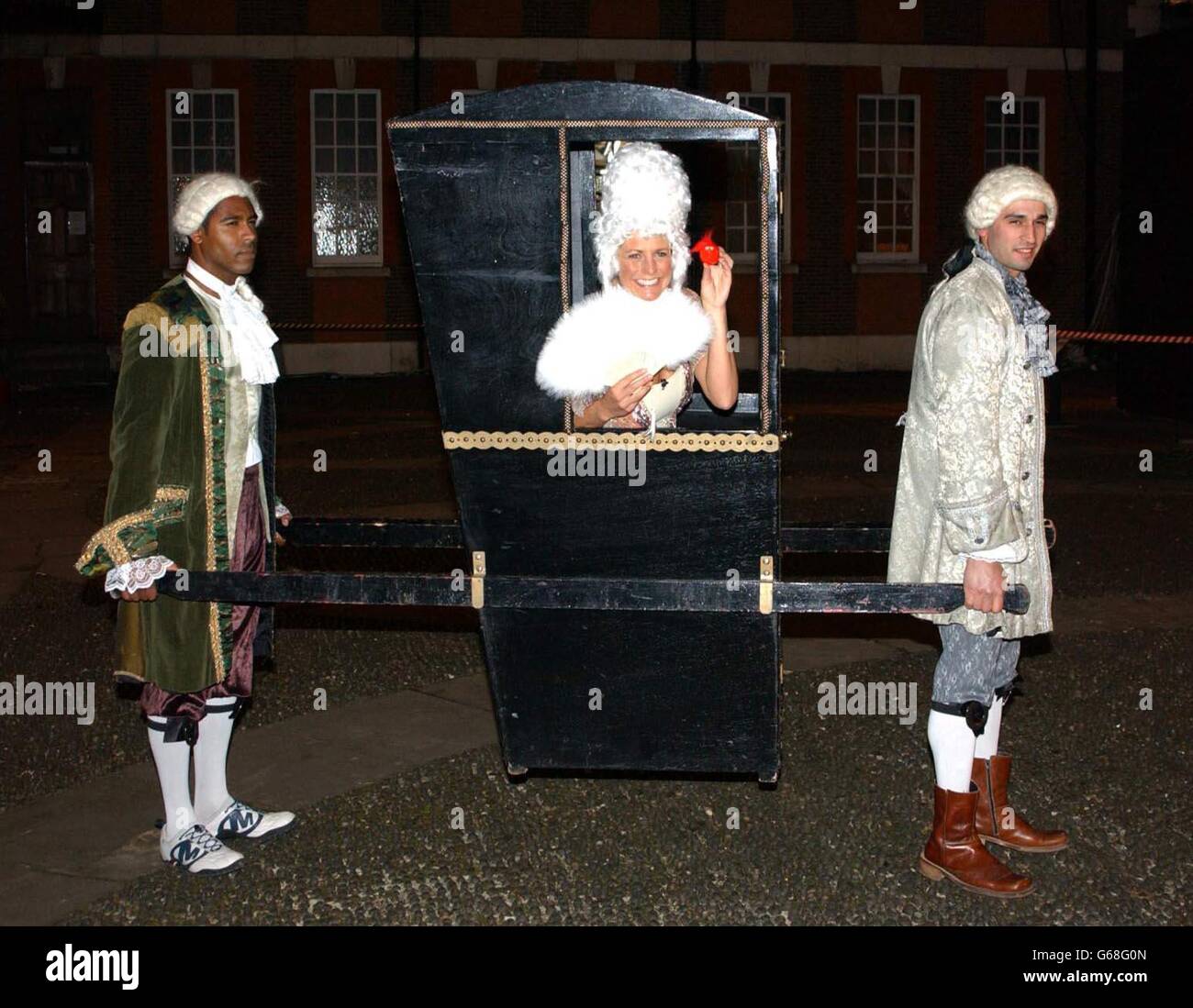 Moderatorin ulrika jonsson -Fotos und -Bildmaterial in hoher Auflösung ...