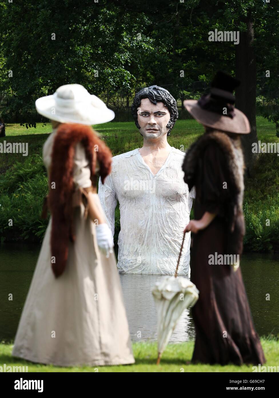 Herr darcy statue -Fotos und -Bildmaterial in hoher Auflösung – Alamy