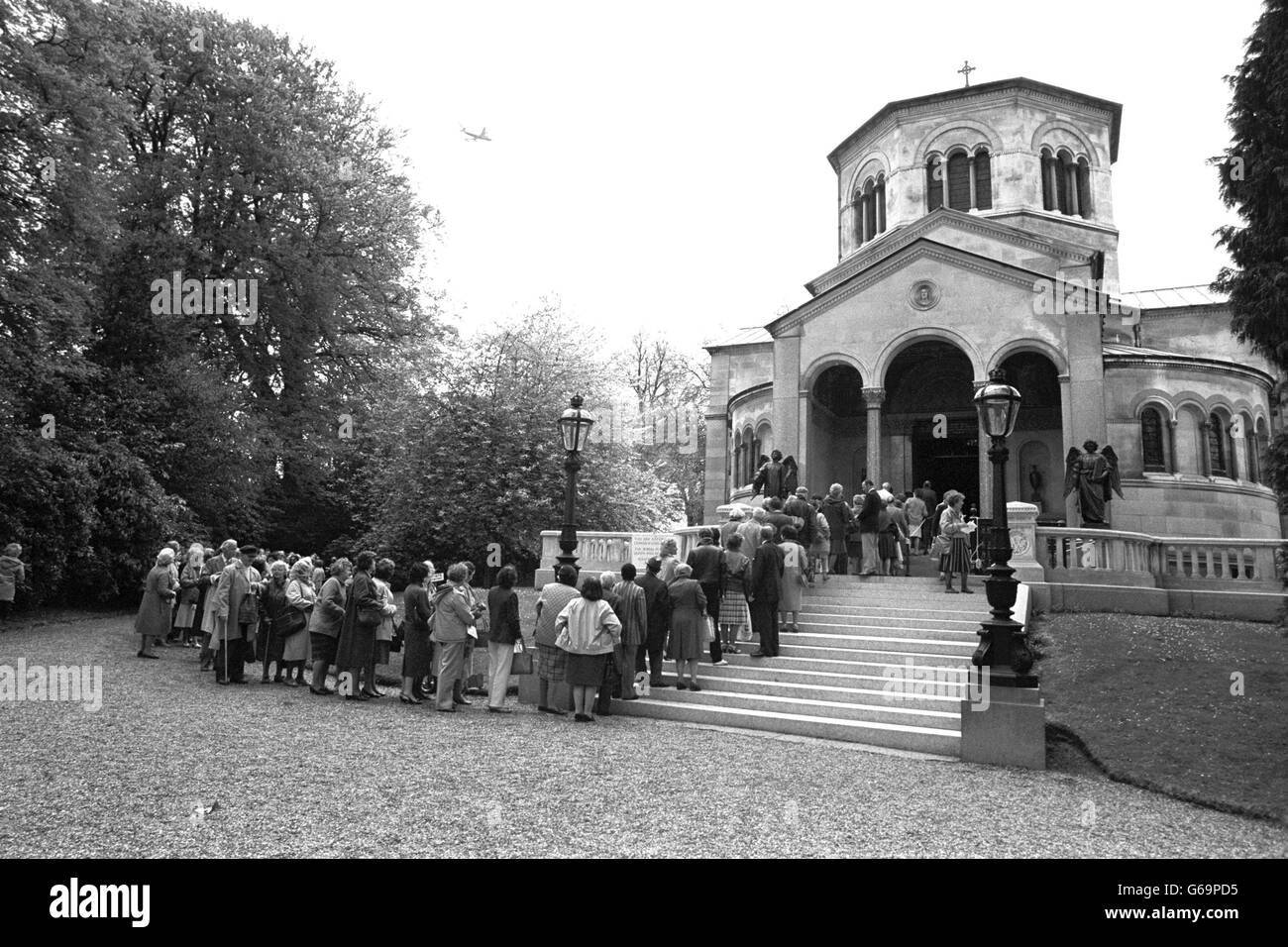 Royal burial ground frogmore -Fotos und -Bildmaterial in hoher ...