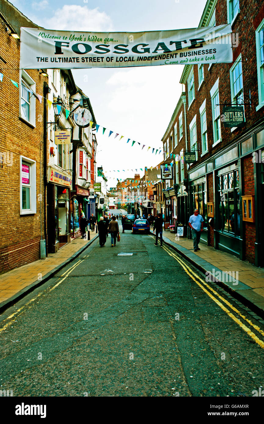 Fossgate shopping york -Fotos und -Bildmaterial in hoher Auflösung – Alamy