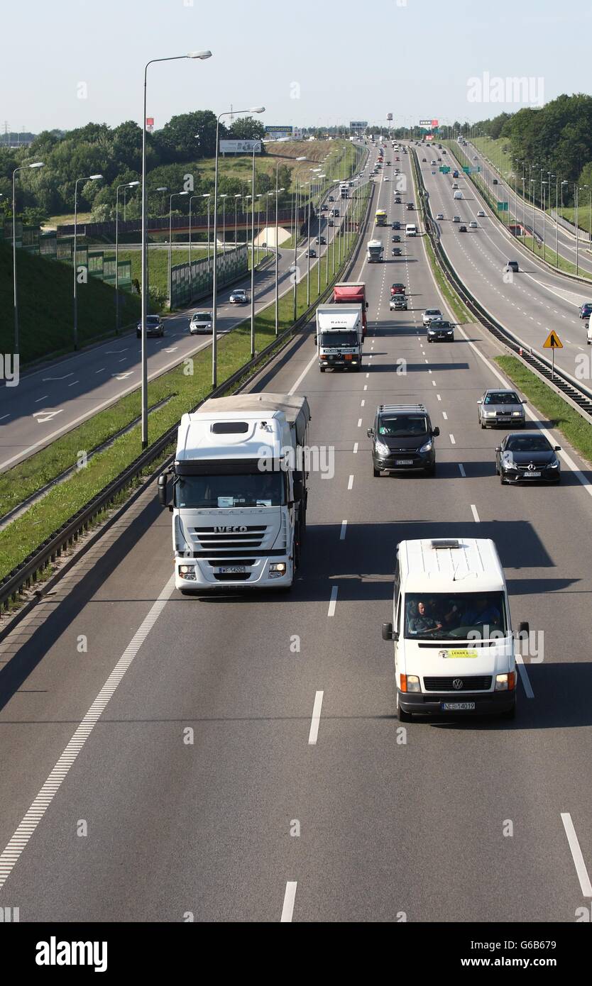 Danzig, Polen 23. Juni 2016 LKW auf der Autobahn in Danzig gesehen S6 ...