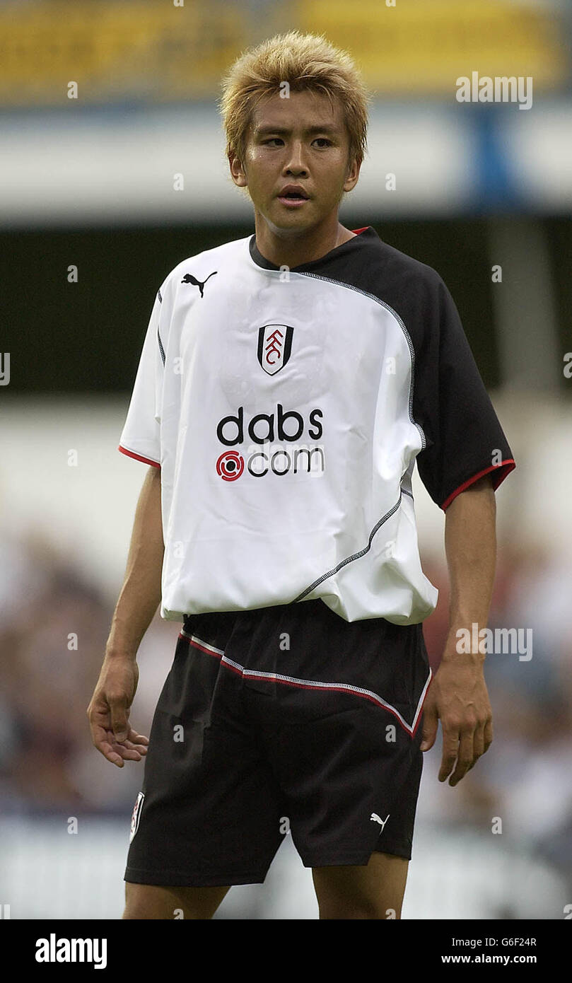 Juinichi inamoto fulham v keltisch -Fotos und -Bildmaterial in hoher ...