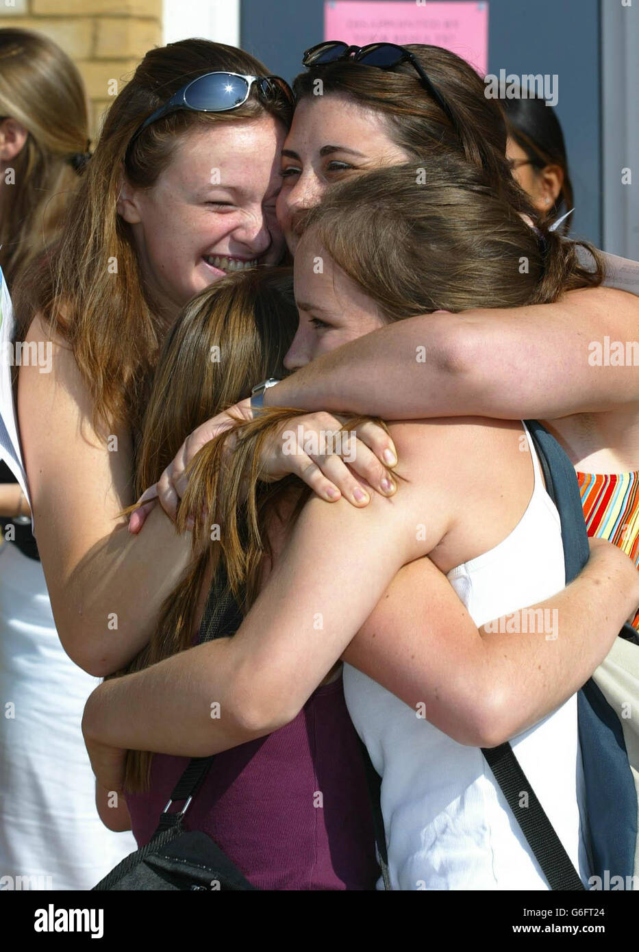 Level ergebnisse peter symonds college -Fotos und -Bildmaterial in ...