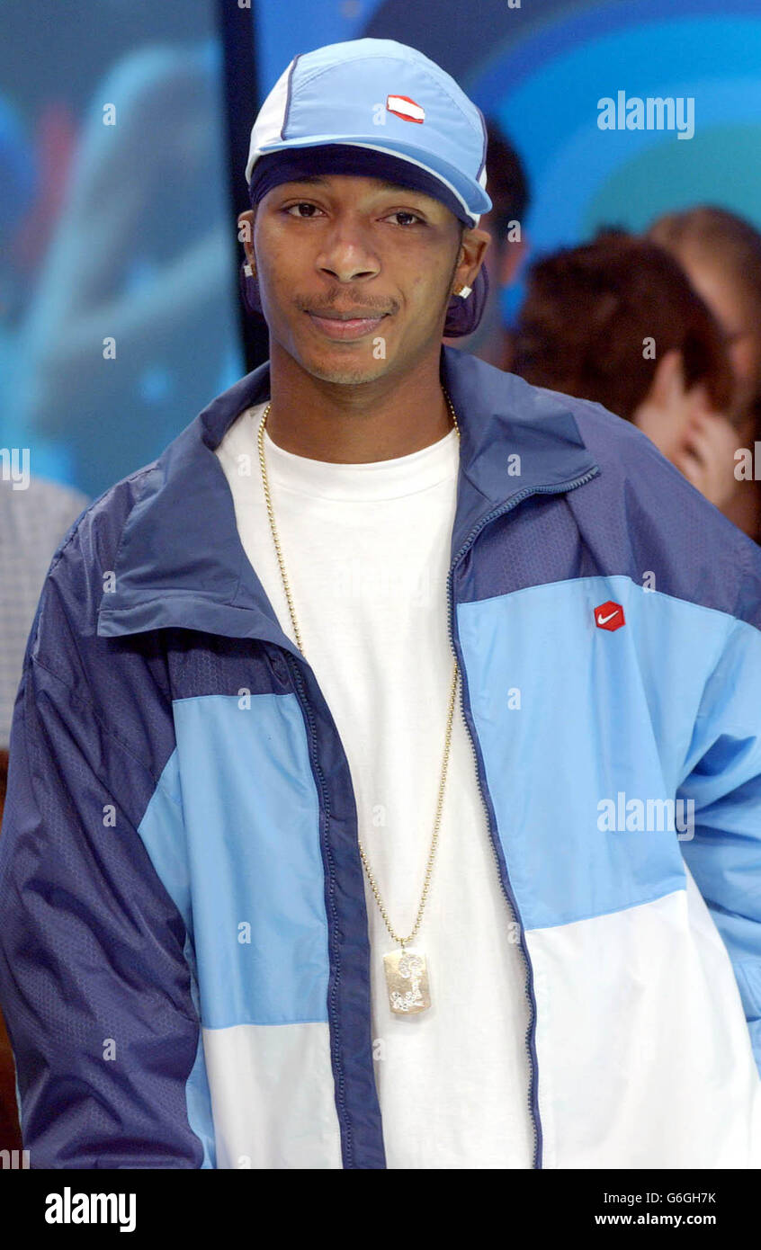 Rapper chingy auftritt auf mtvs trl uk mtv studios -Fotos und ...