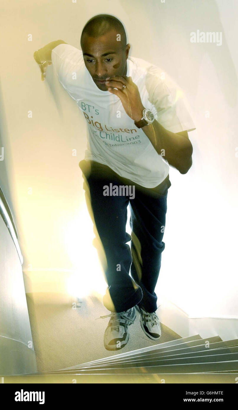 Colin jackson bt tower childline -Fotos und -Bildmaterial in hoher ...