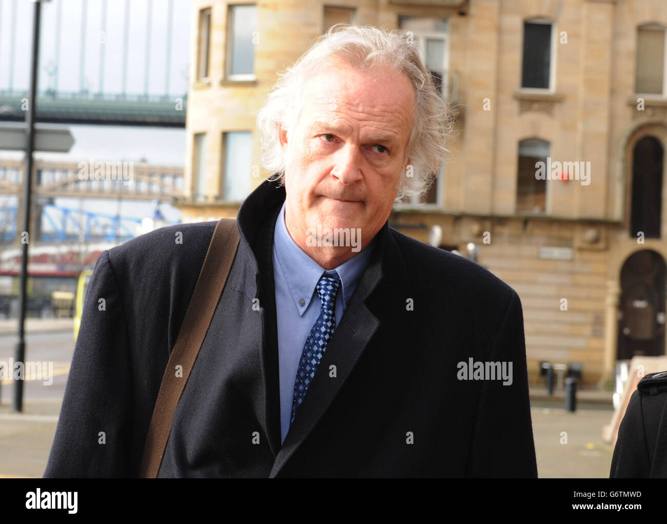 Clive mantel angriff -Fotos und -Bildmaterial in hoher Auflösung – Alamy