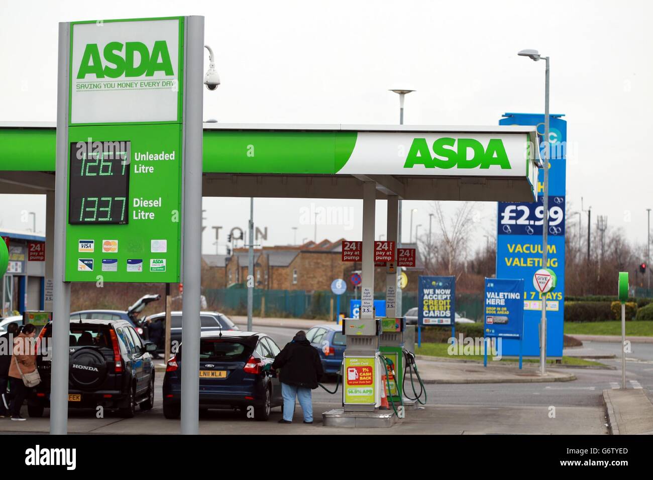 Bei asda in leyton -Fotos und -Bildmaterial in hoher Auflösung – Alamy