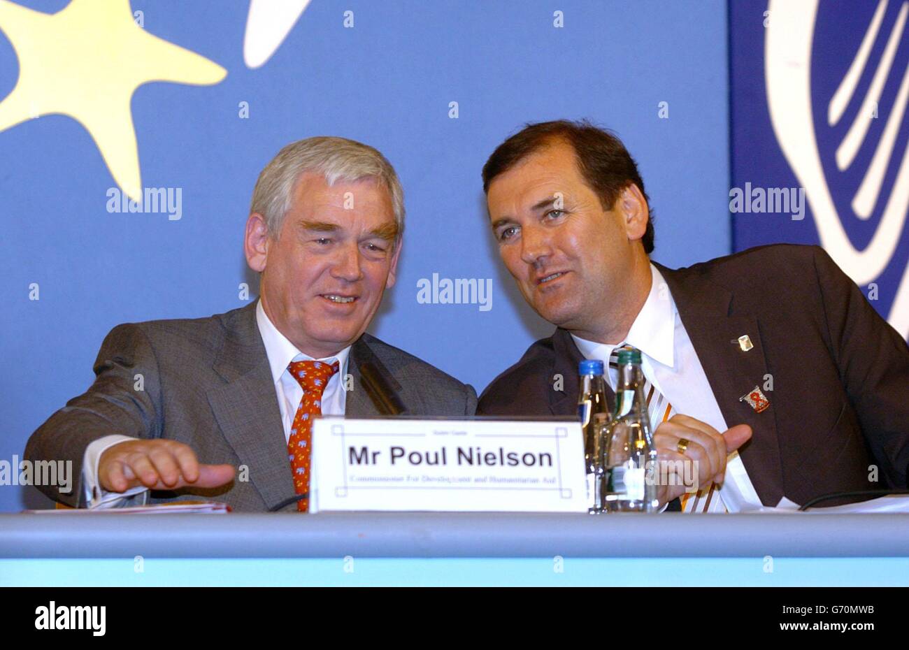 Sprechende journalisten dublin castle -Fotos und -Bildmaterial in hoher ...