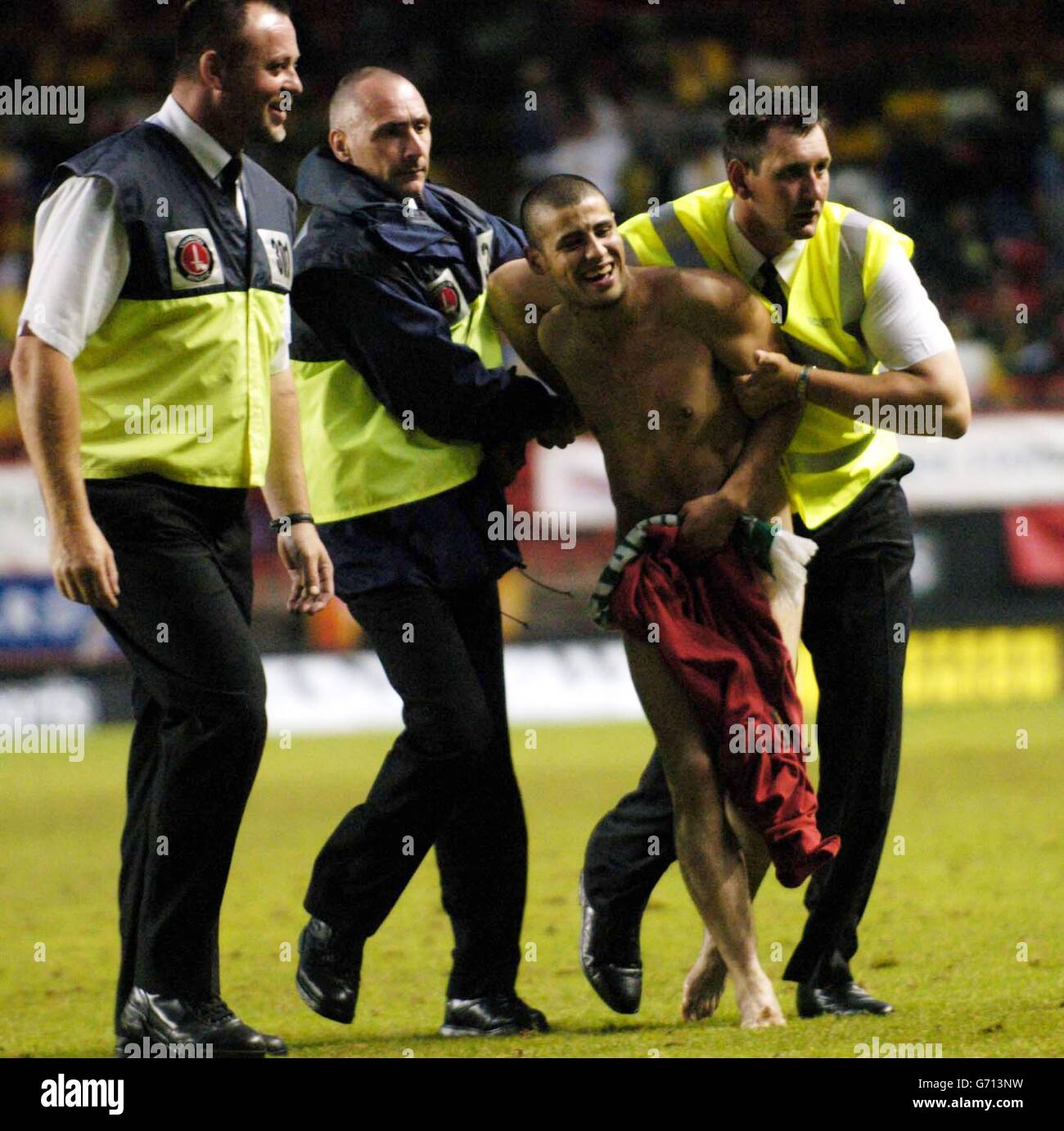 Streaker football -Fotos und -Bildmaterial in hoher Auflösung – Alamy