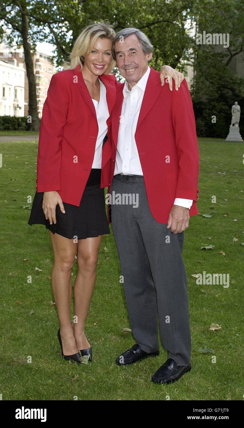 Nell mcandrew gordon banken -Fotos und -Bildmaterial in hoher Auflösung ...