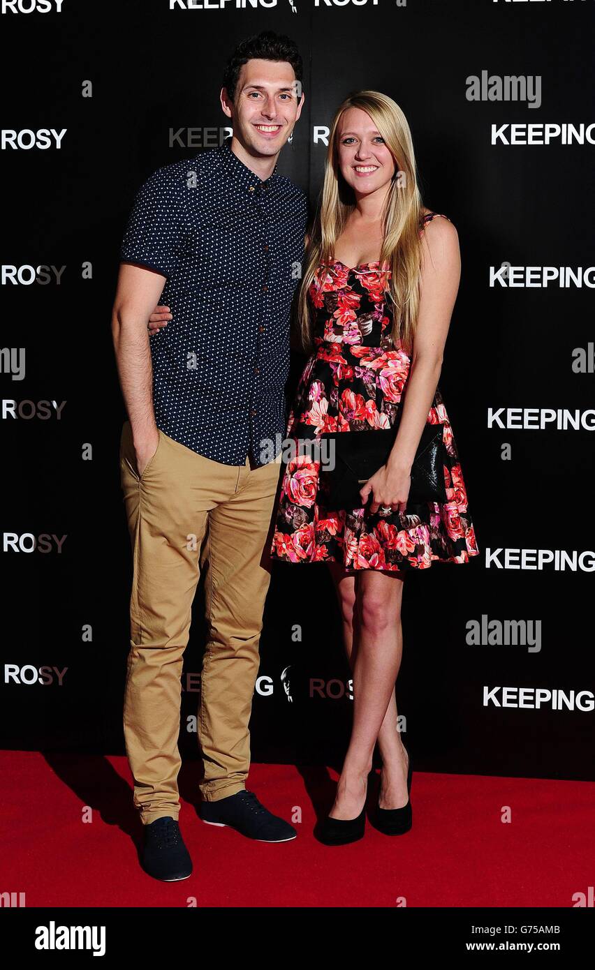 Blake Harrison (links) und Emily Head bei der Keeping Rosy-Premiere im ...