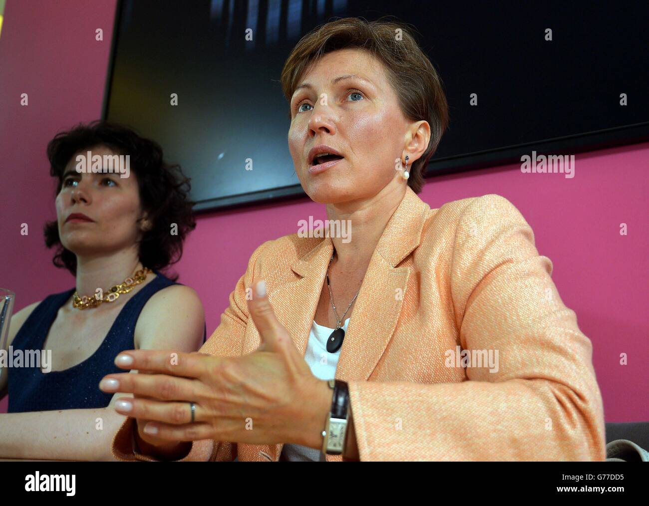 Die witwe des ermordeten spions alexander litwinenko -Fotos und ...