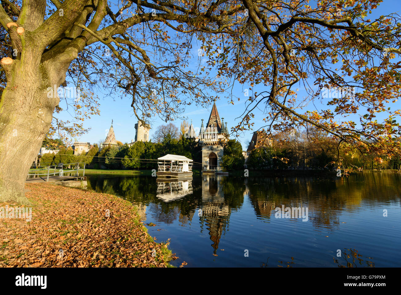 Schloss franzensburg im park schlosspark laxenburg -Fotos und ...