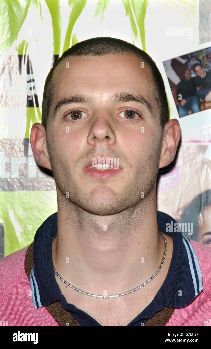 Mike skinner auftritt -Fotos und -Bildmaterial in hoher Auflösung – Alamy