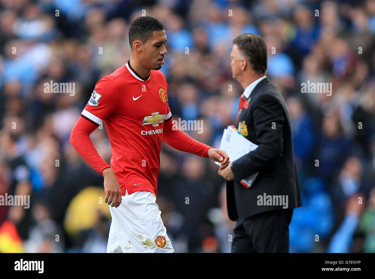Manchester united manager louis van gaal chris smalling -Fotos und ...