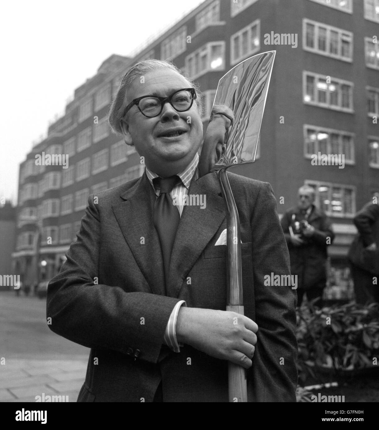 Baumpflanzung der 1970er jahre -Fotos und -Bildmaterial in hoher ...