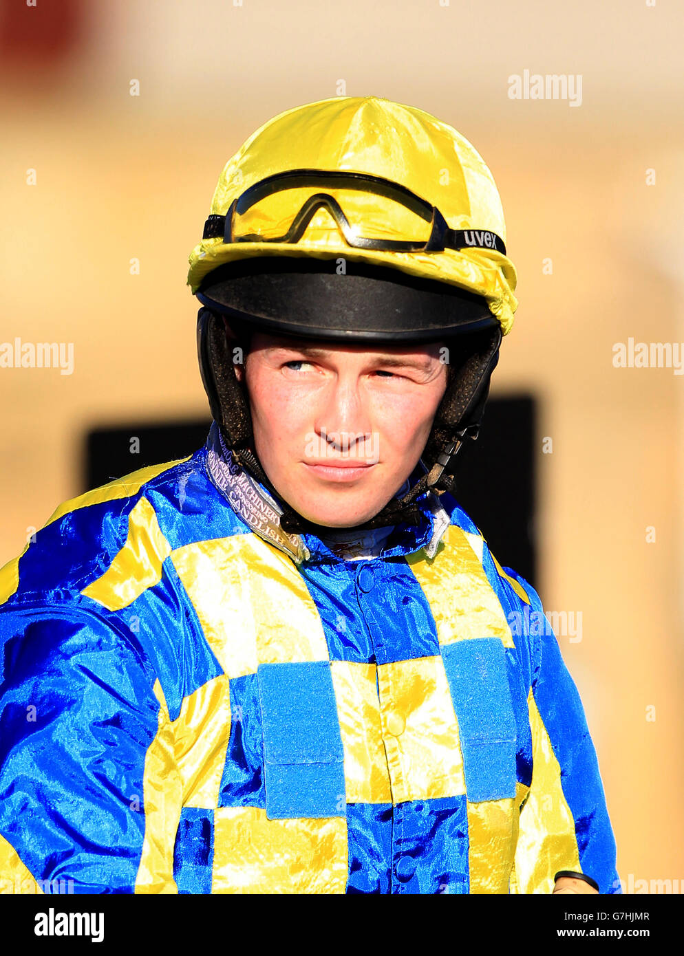 Jockey peter carberry bei doncaster rennbahn -Fotos und -Bildmaterial ...