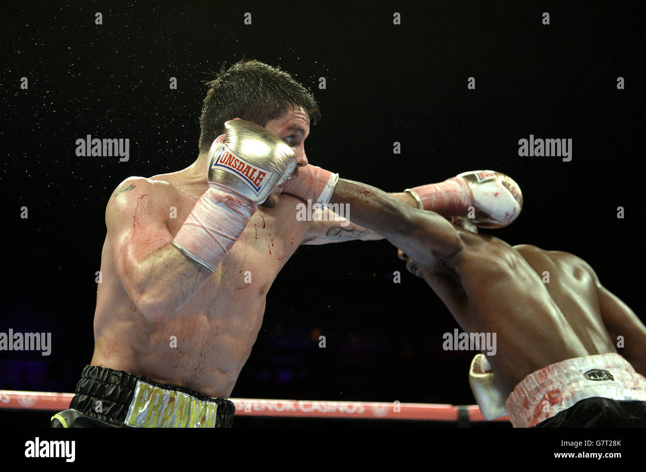 Boxing metro radio arena -Fotos und -Bildmaterial in hoher Auflösung ...