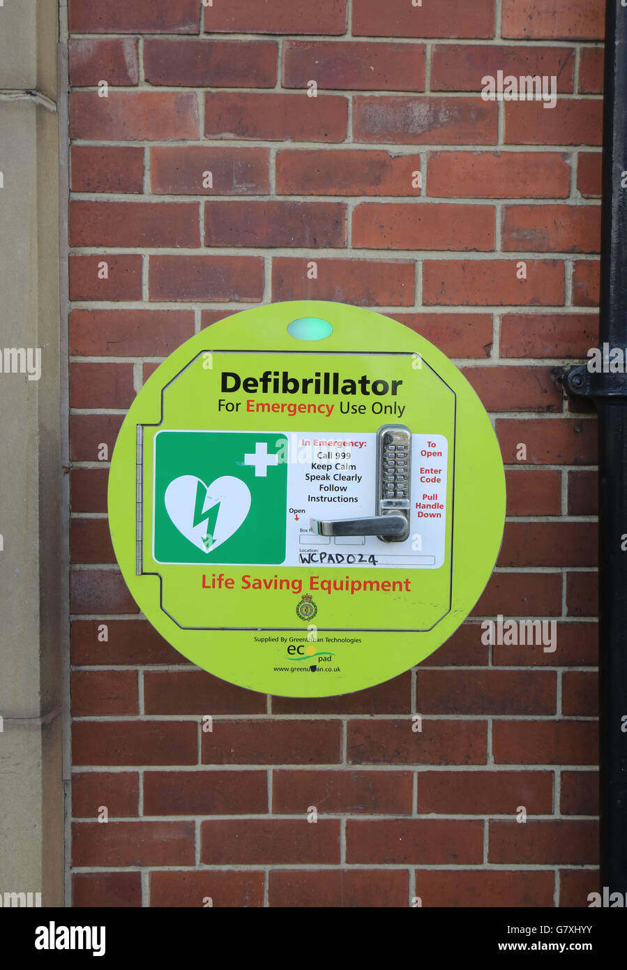 Notfall defibrillator -Fotos und -Bildmaterial in hoher Auflösung – Alamy