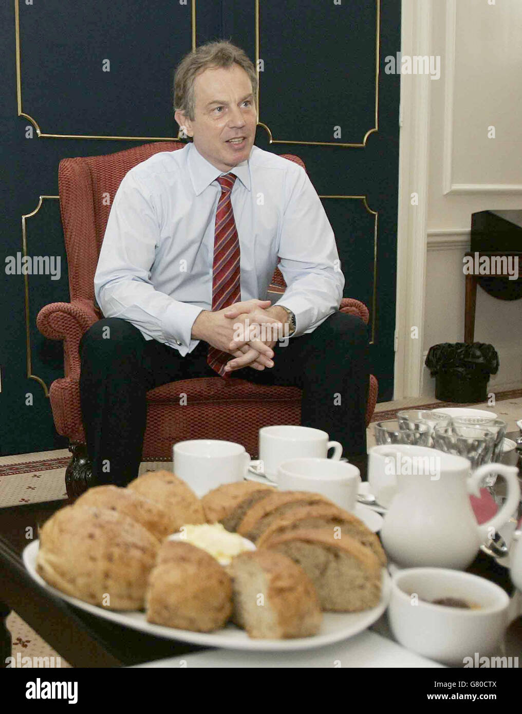 Jamie oliver school dinners petition -Fotos und -Bildmaterial in hoher ...