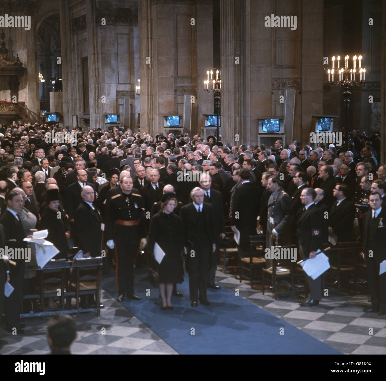 Premierminister Harold Wilson mit seiner Frau in der St. Paul's ...