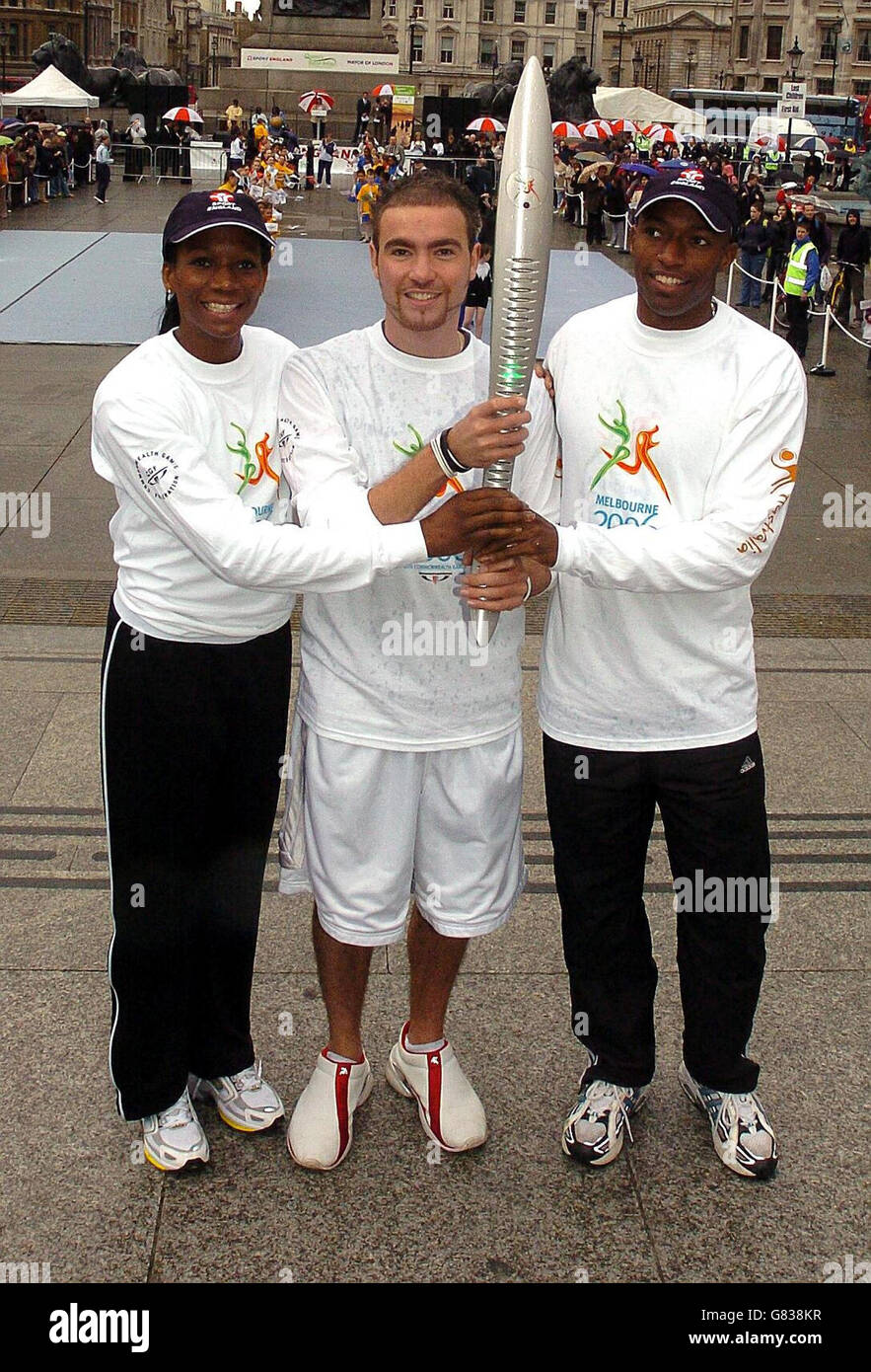 Wettbewerbssieger Matt Hill (Mitte) aus Depford im Süden Londons mit ...