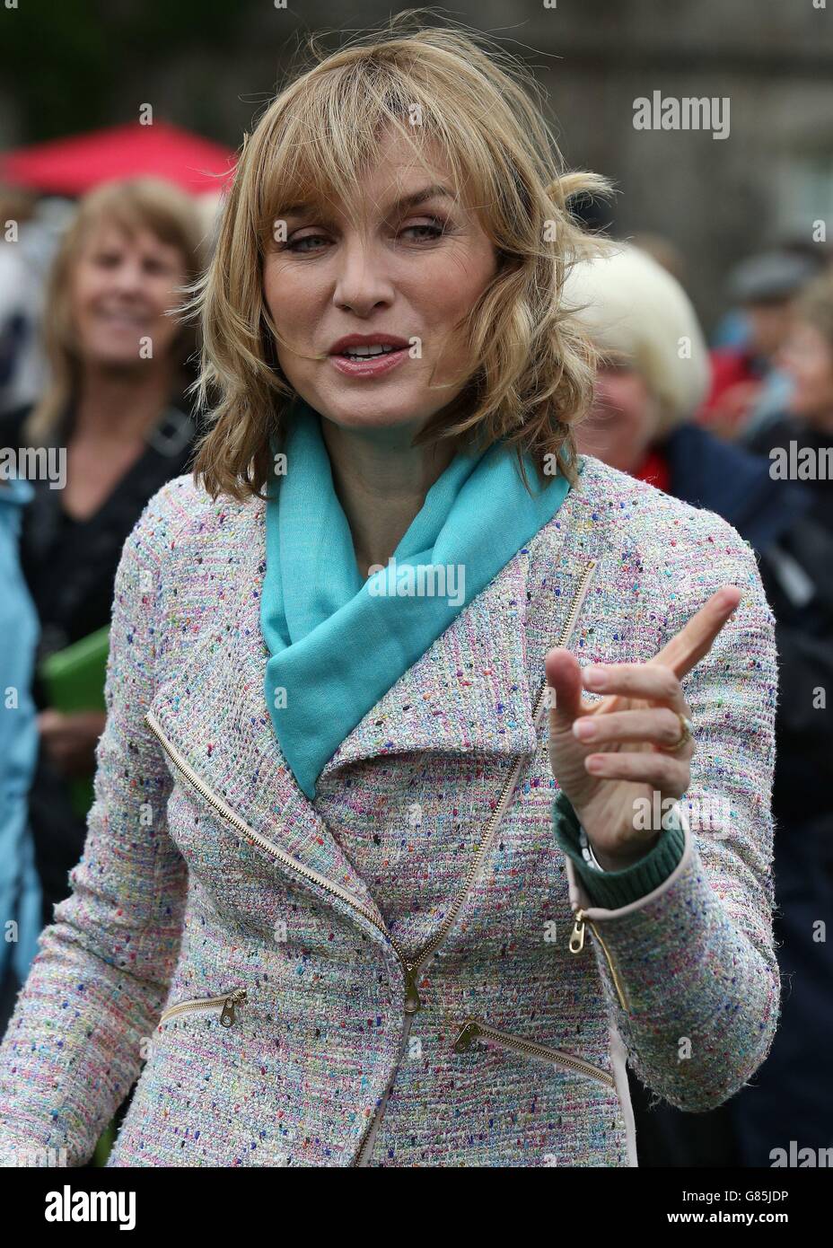 Fiona bruce filming bbc antiques -Fotos und -Bildmaterial in hoher ...