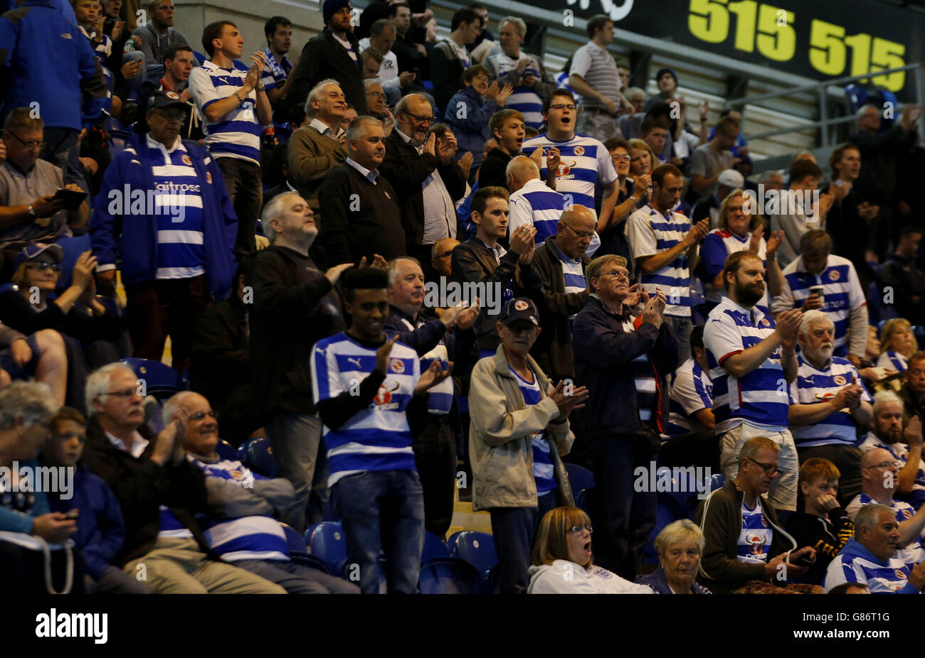 Colchester vereinte fans im heimstadion -Fotos und -Bildmaterial in ...
