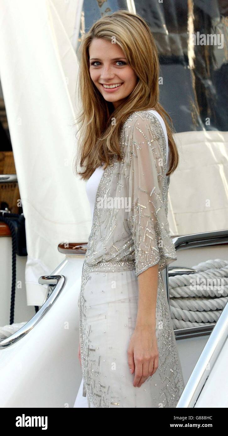 Dosen mischa barton -Fotos und -Bildmaterial in hoher Auflösung – Alamy