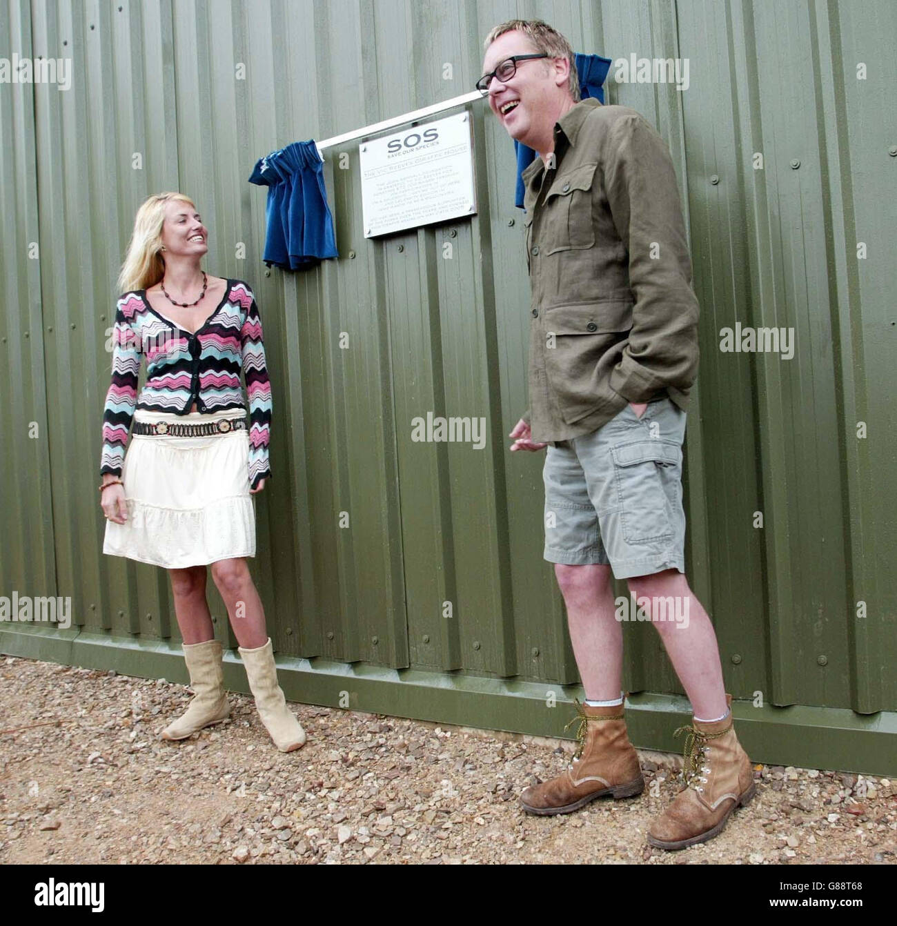 Frau vic reeves -Fotos und -Bildmaterial in hoher Auflösung – Alamy