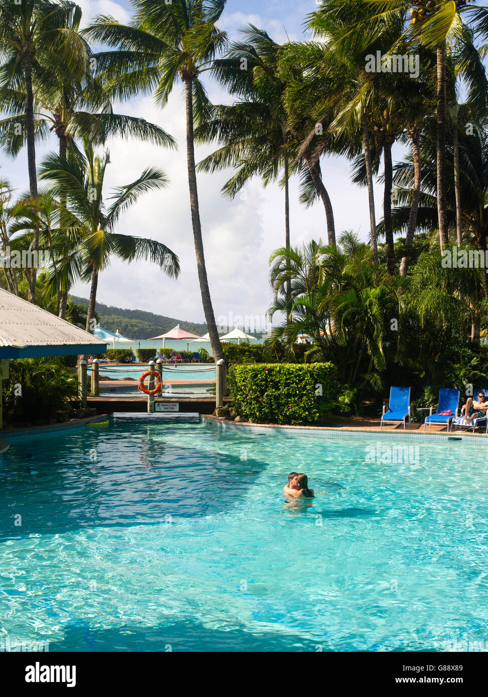 Entspannen Sie im Pool auf Daydream Island Resort; Whitsunday Islands ...