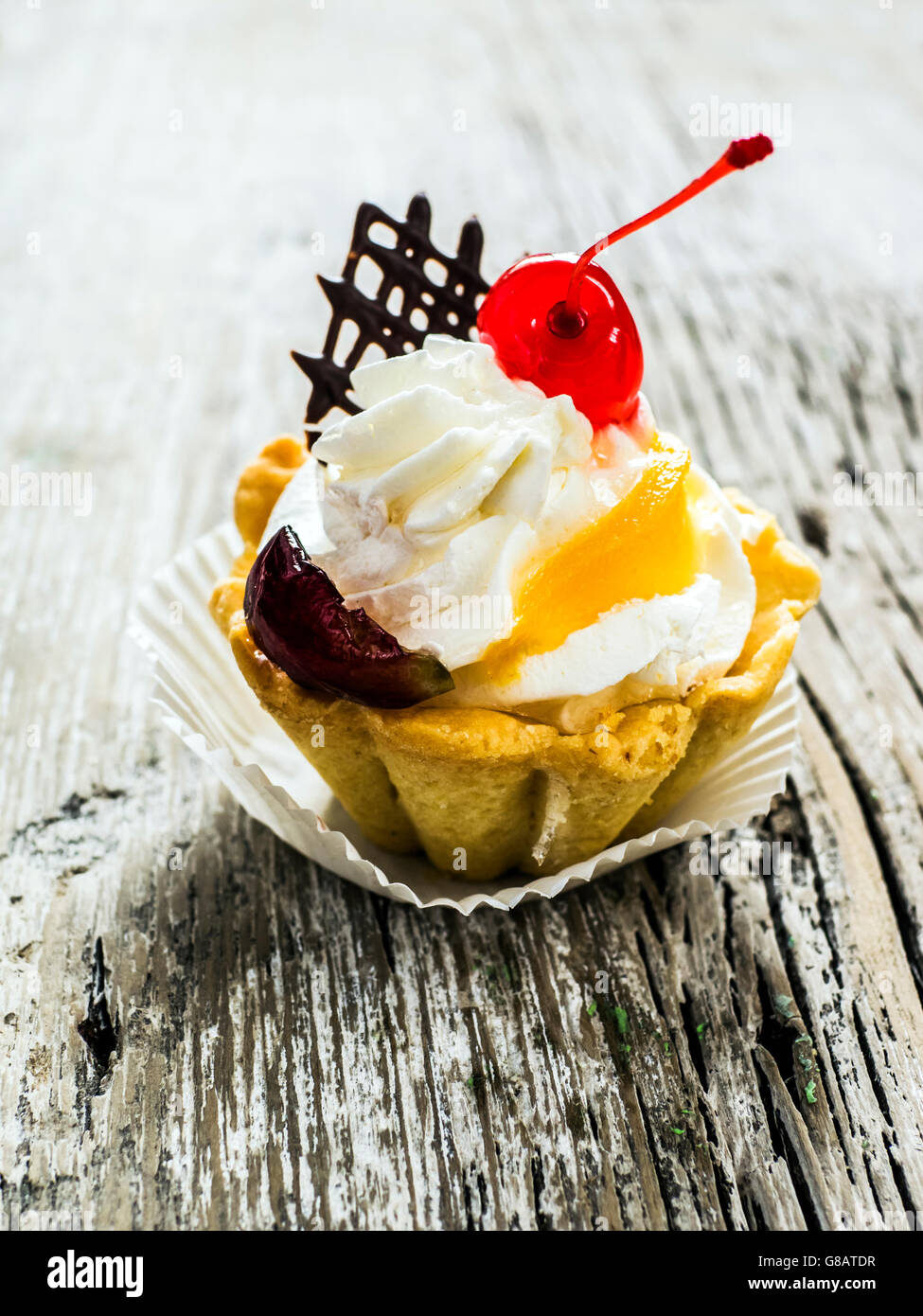 Gebäck obst -Fotos und -Bildmaterial in hoher Auflösung – Alamy