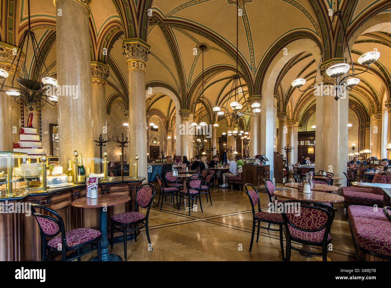 Das historische Café Central, Wien, Österreich Stockfotografie - Alamy