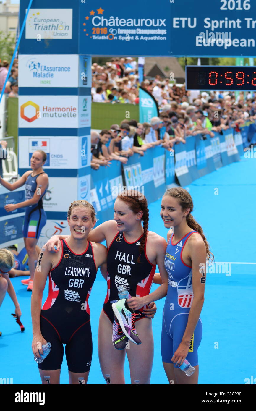 Triathleten Jess Learmonth und Lucy Hall, Team GB und Cassandre ...