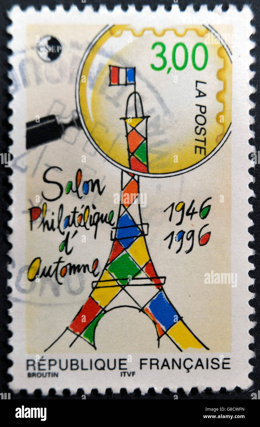 France shows eiffel tower -Fotos und -Bildmaterial in hoher Auflösung ...