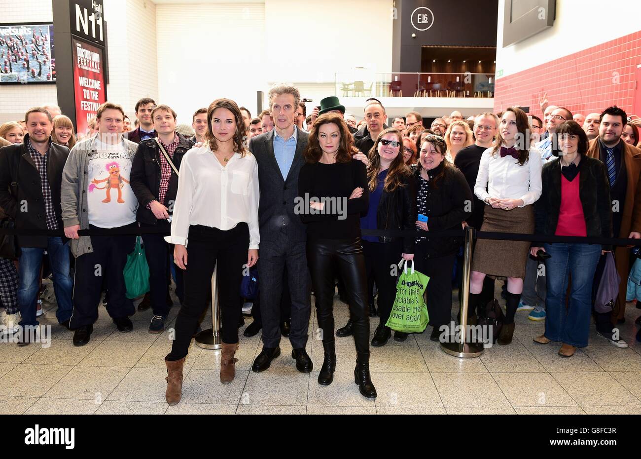 Ingrid oliver, der osgood gespielt hat -Fotos und -Bildmaterial in ...