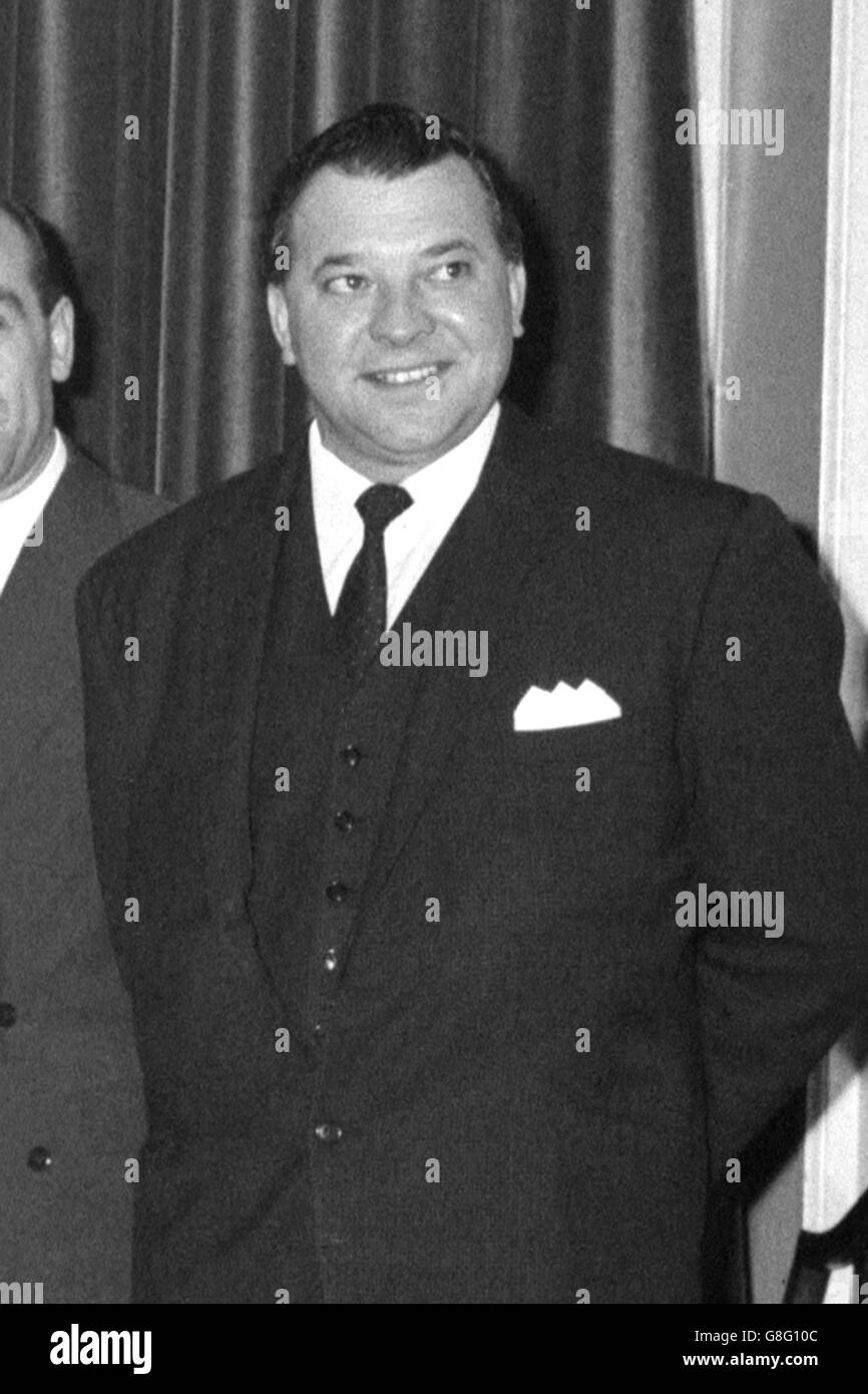 Detective Sergeant Alexander Eist, 37, der mit der British Empire Medal ausgezeichnet wurde ...