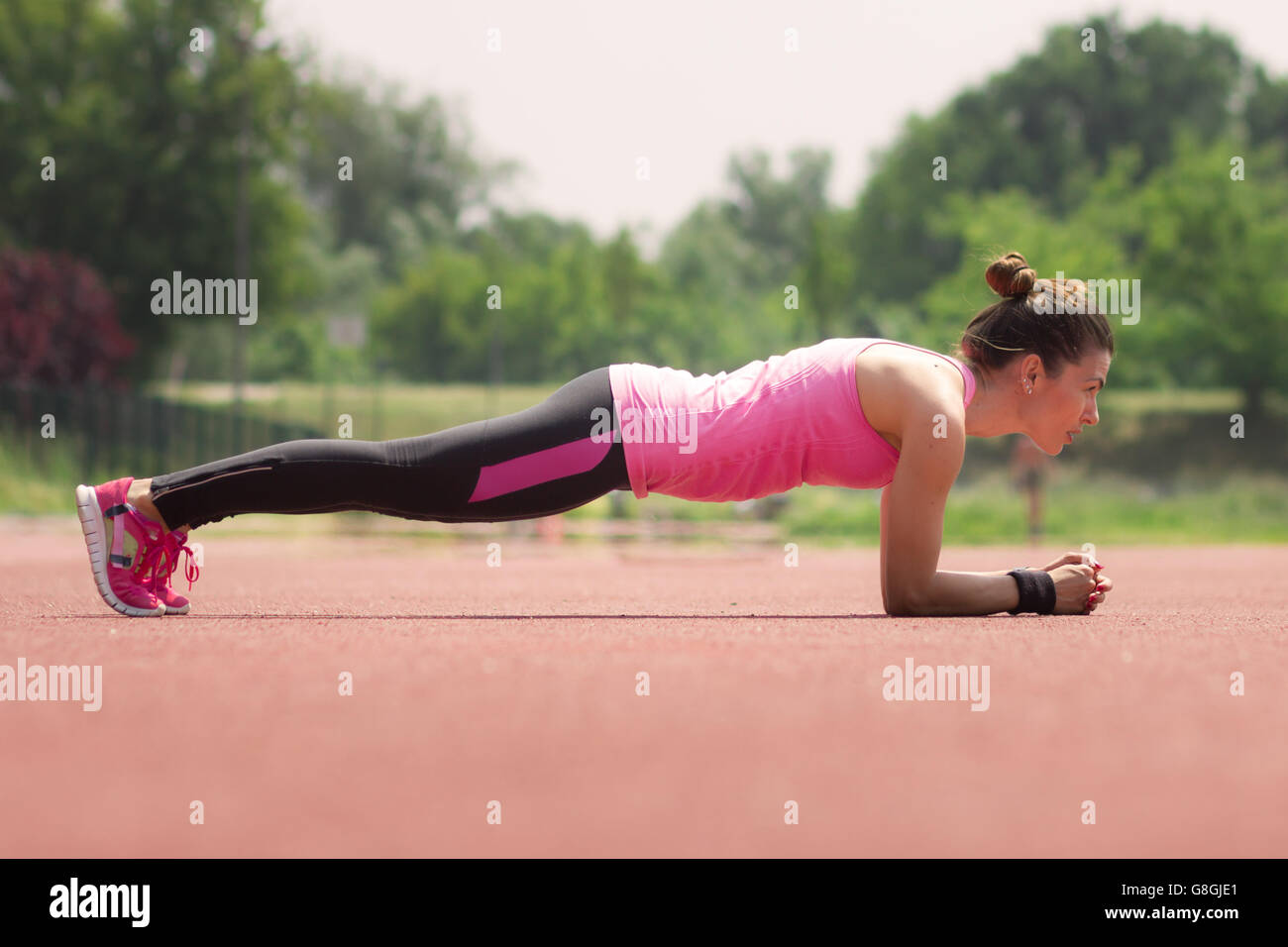 Eine planke -Fotos und -Bildmaterial in hoher Auflösung – Alamy