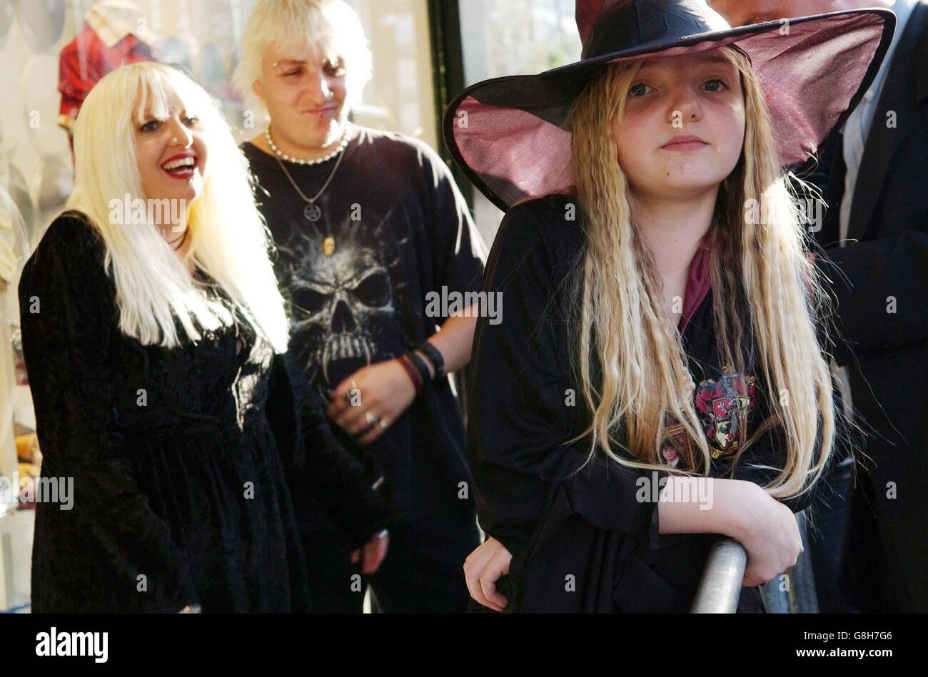 Shauna luke rechts im alter von 13 jahren ihre mutter hase stiefvater ...