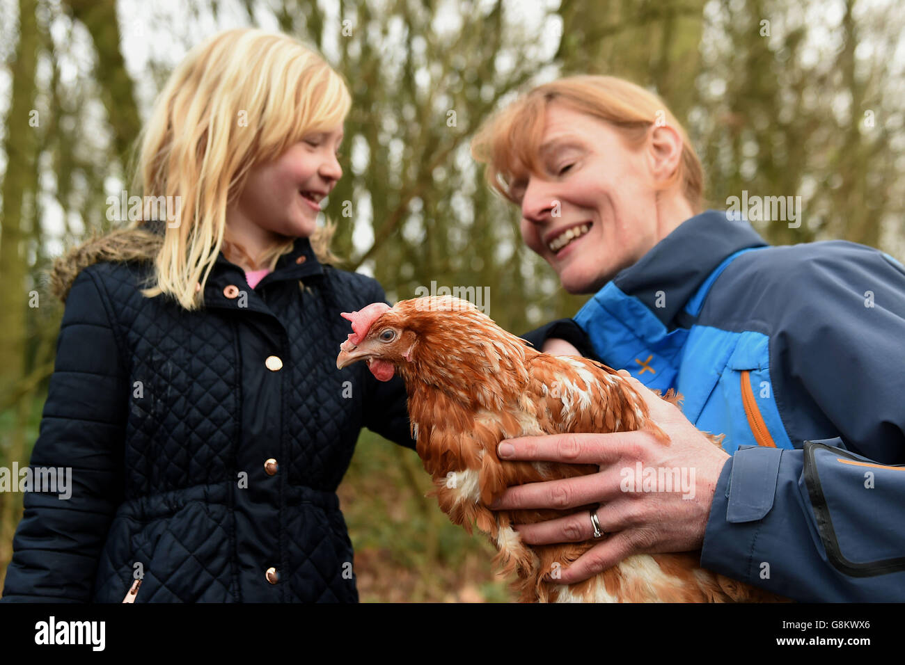 Julie elliott richtig und ihre tochter rosie -Fotos und -Bildmaterial ...