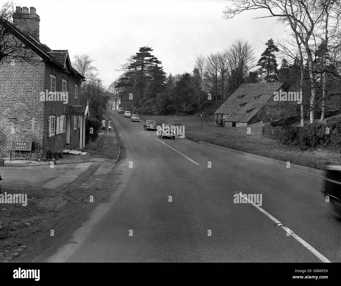 Alderley Old Mill (rechts) liegt an der Manchester to Congleton Road in ...