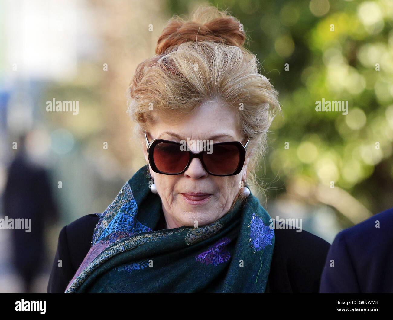Schauspielerin rula lenska kommt wimbledon magistrates court -Fotos und ...