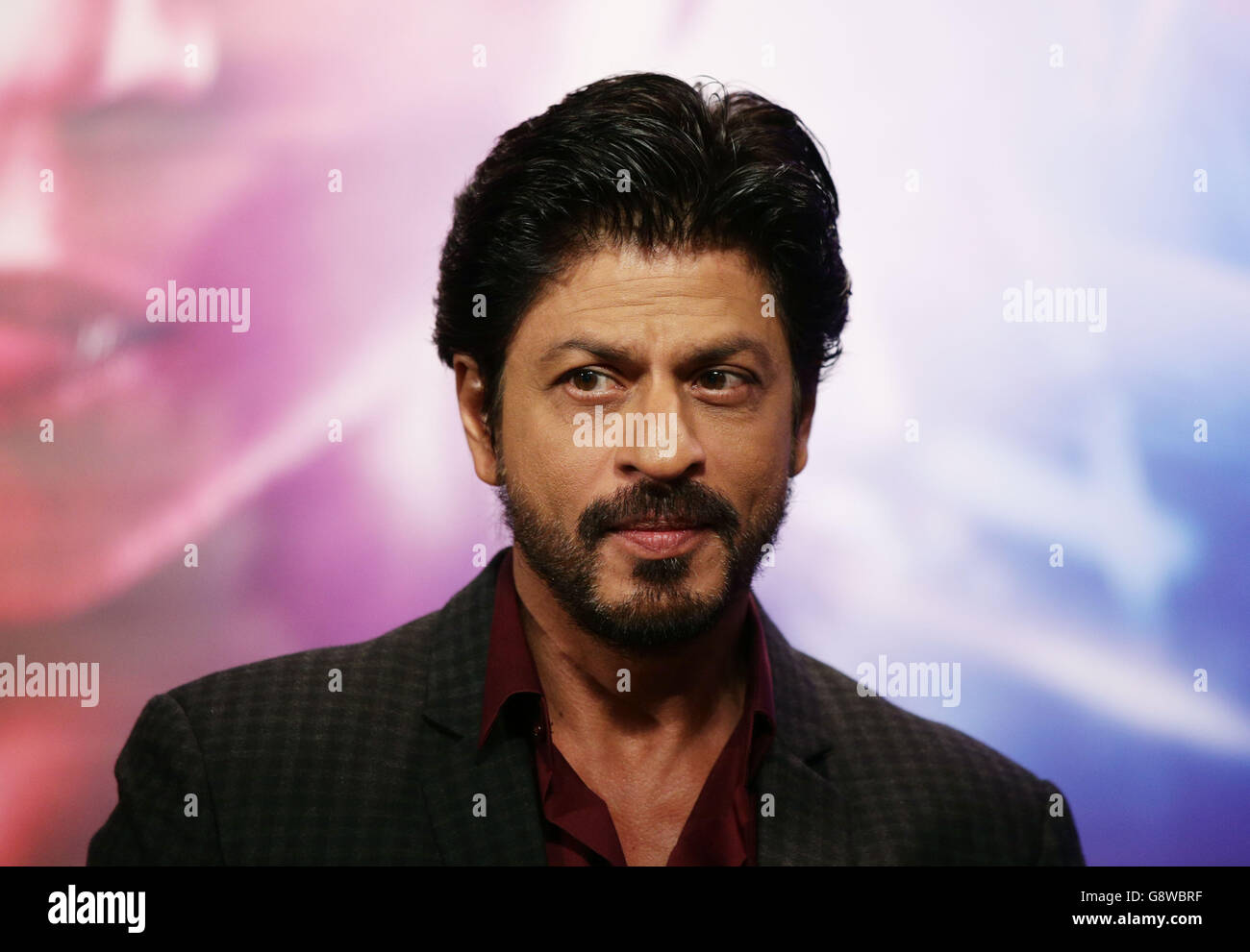 Bollywood-Star Shah Rukh Khan trifft sein Wachsfigurenkabinett bei ...