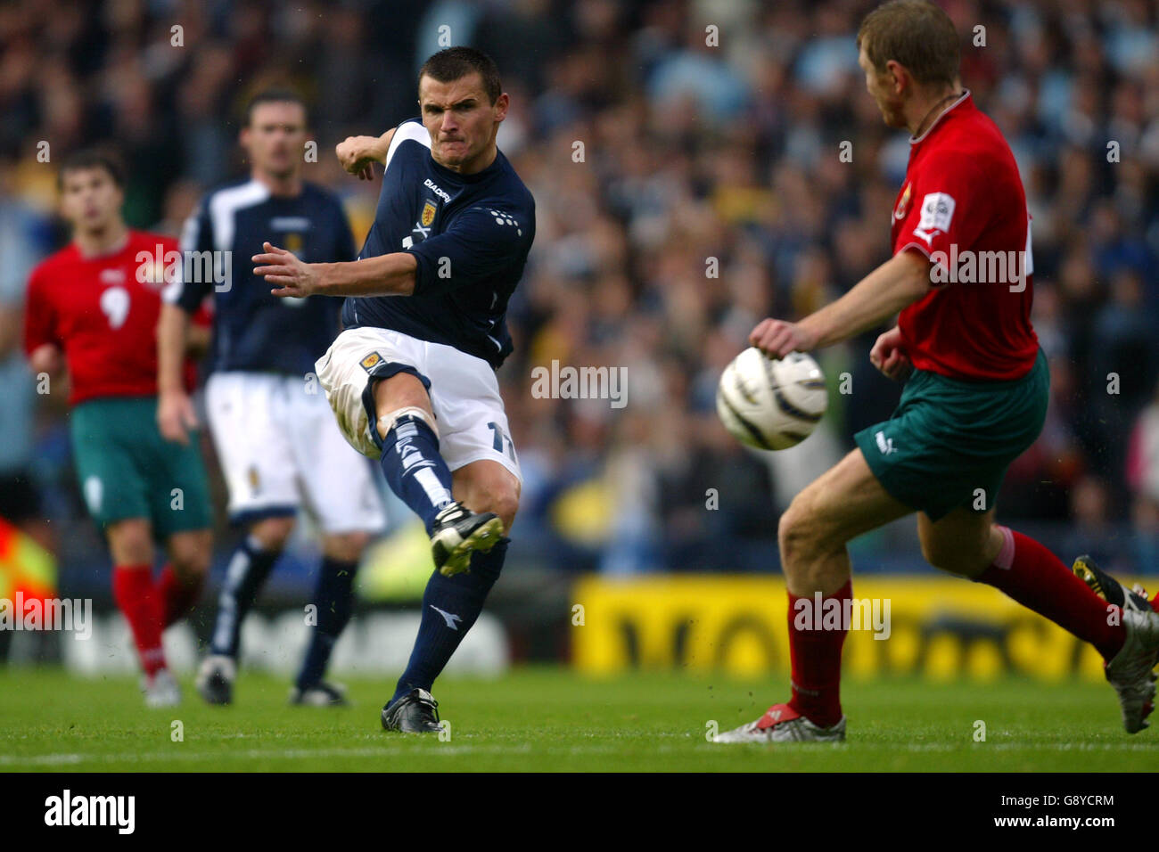 Schottland lee mcculloch feuert mit einem schuss aufs tor -Fotos und ...