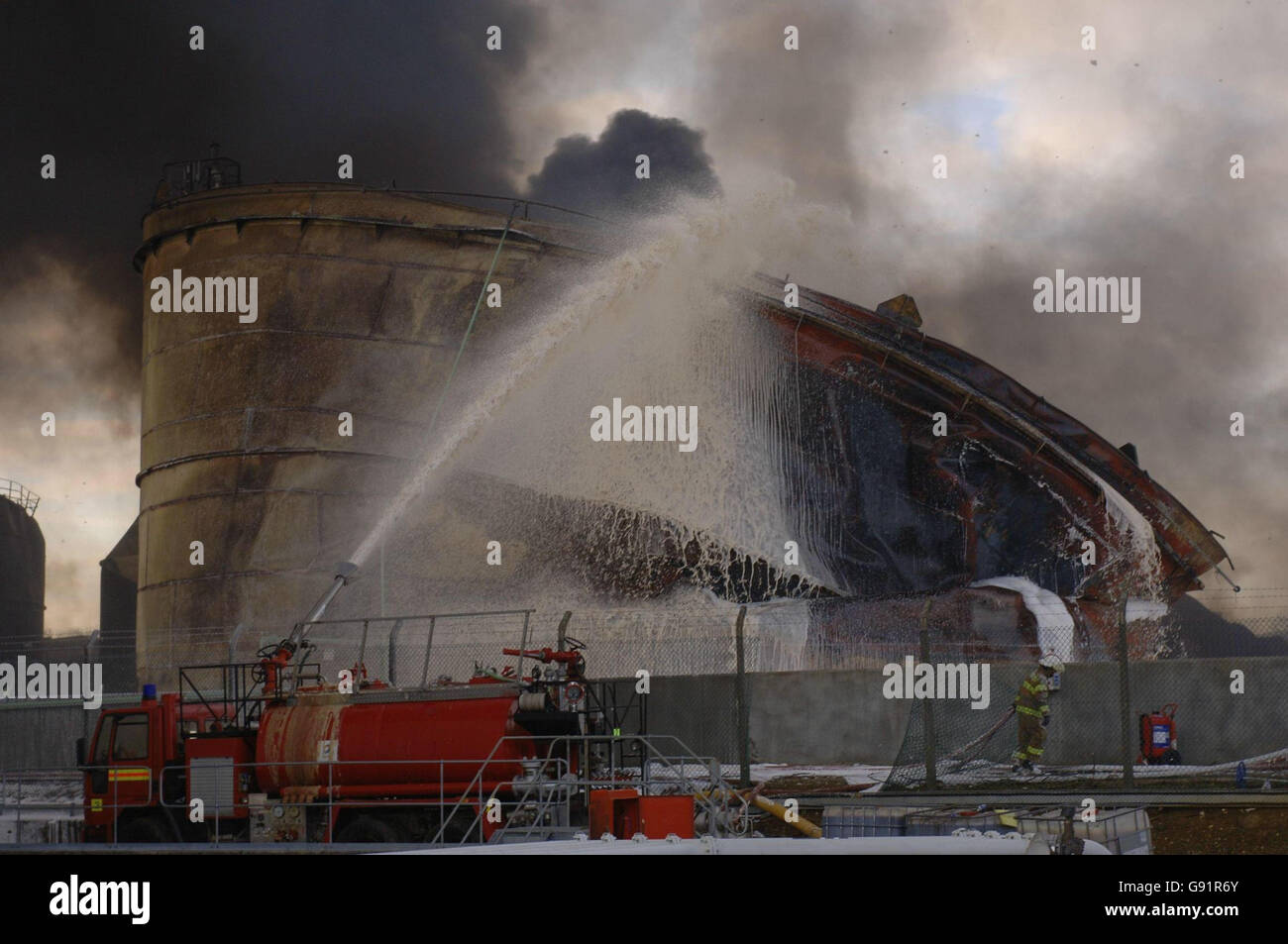 Siehe pa geschichte polizeiexplosion -Fotos und -Bildmaterial in hoher ...
