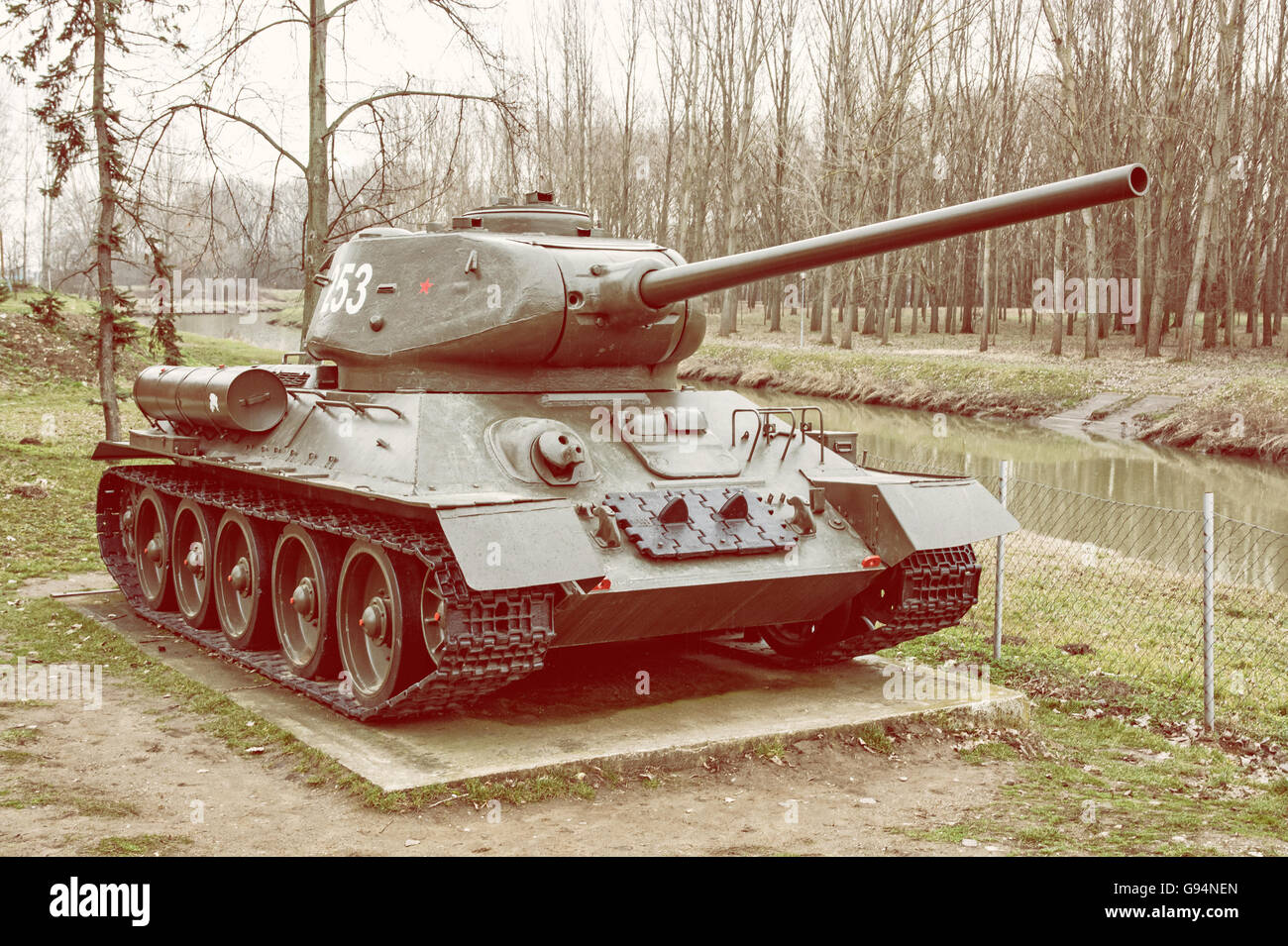 Sowjetischer mittlerer Panzer T-34-85 des zweiten Weltkriegs. Größte ...