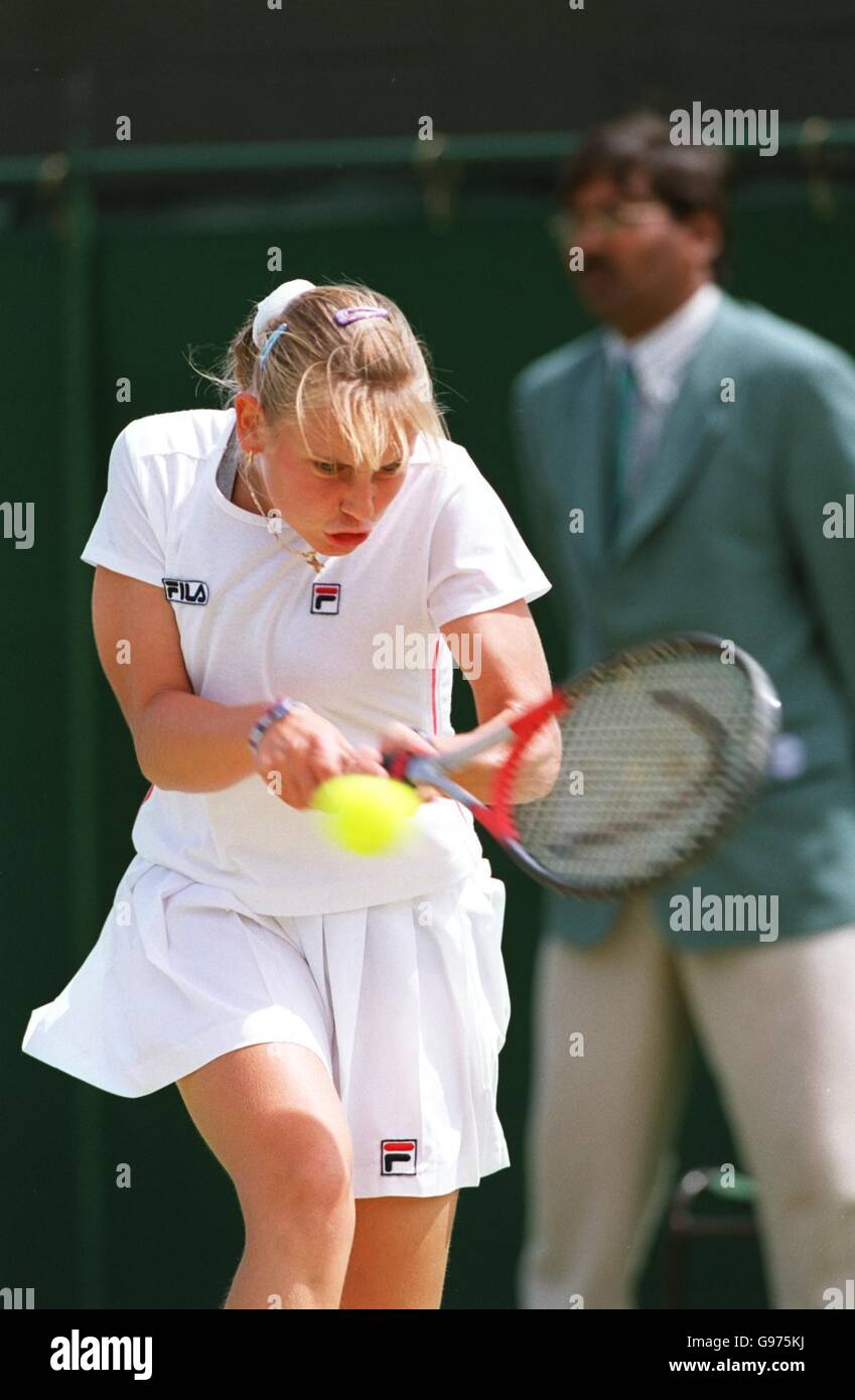 Wimbledon dokic v stevenson -Fotos und -Bildmaterial in hoher Auflösung – Alamy